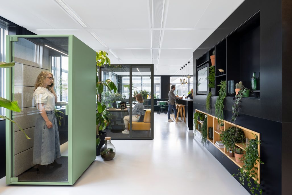 Large-Royal-Ahrend-interior-view-of-Inspiration-Centre-AIC-in-Amsterdam ...